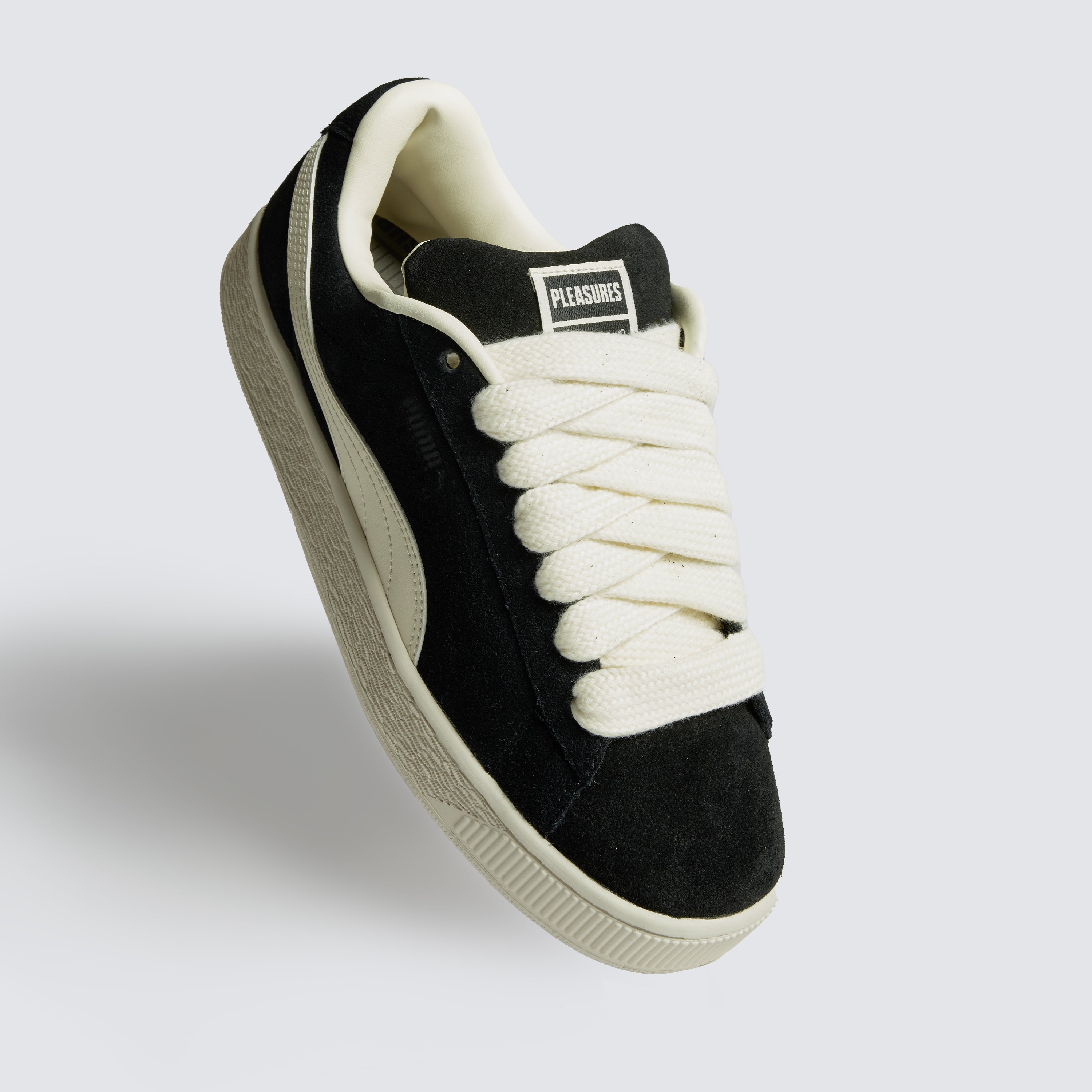 FOOTWEAR – PLEASURES